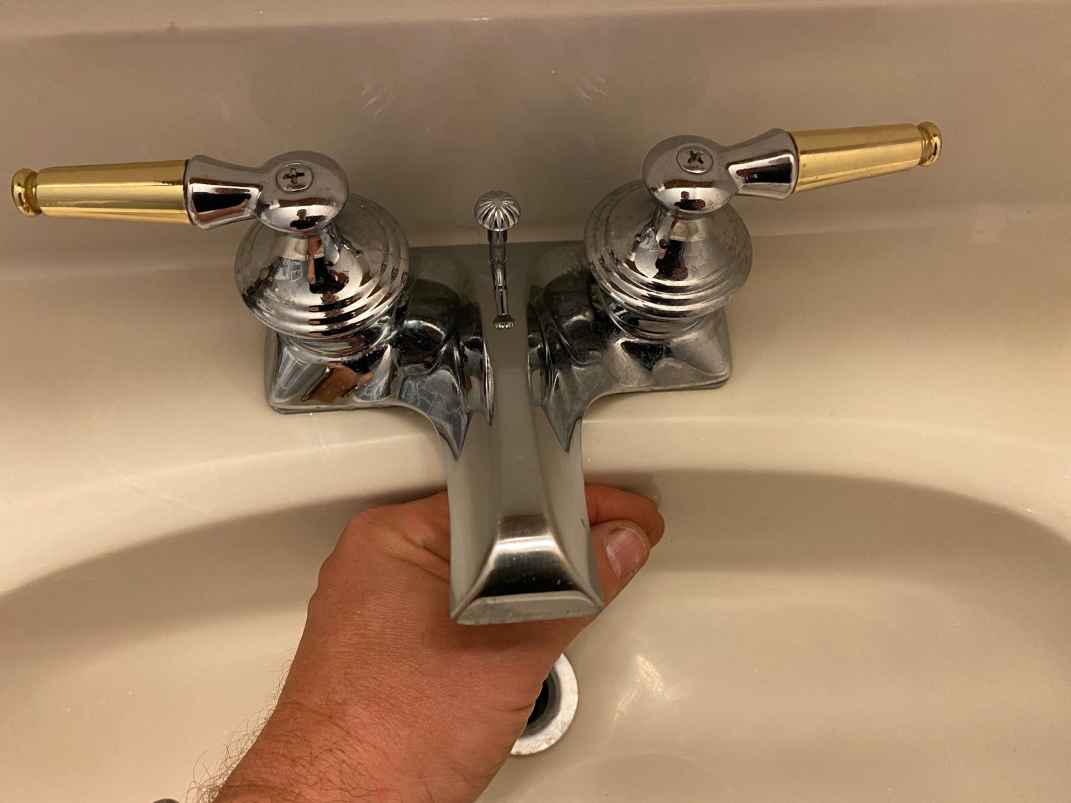 Small sinks - what's with that?